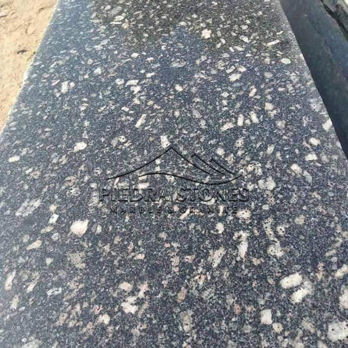 - Piedra Stones